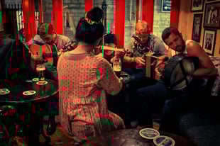 8 Jam Session Hand Signals That Every Musician Should Know