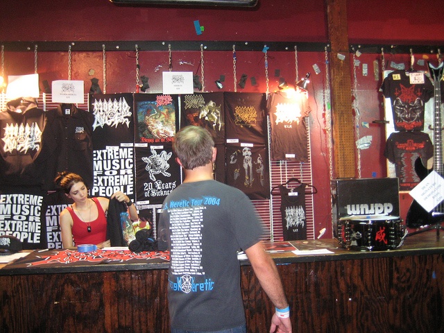 How to Set Up a Killer Merch Table at Your Next Show